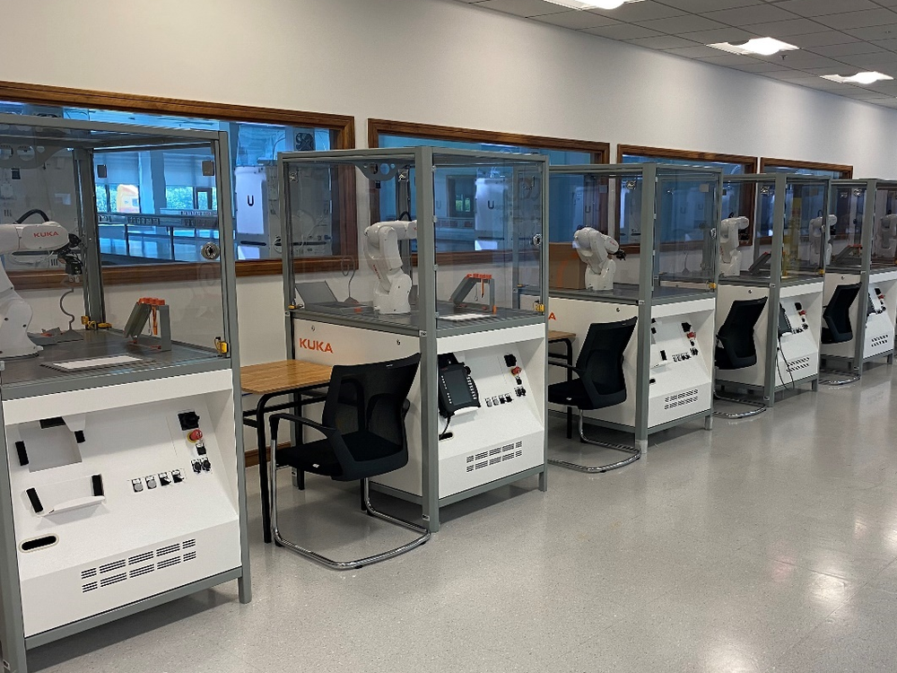 Solas | Learning Works | Advanced Manufacturing Training Centre of ...